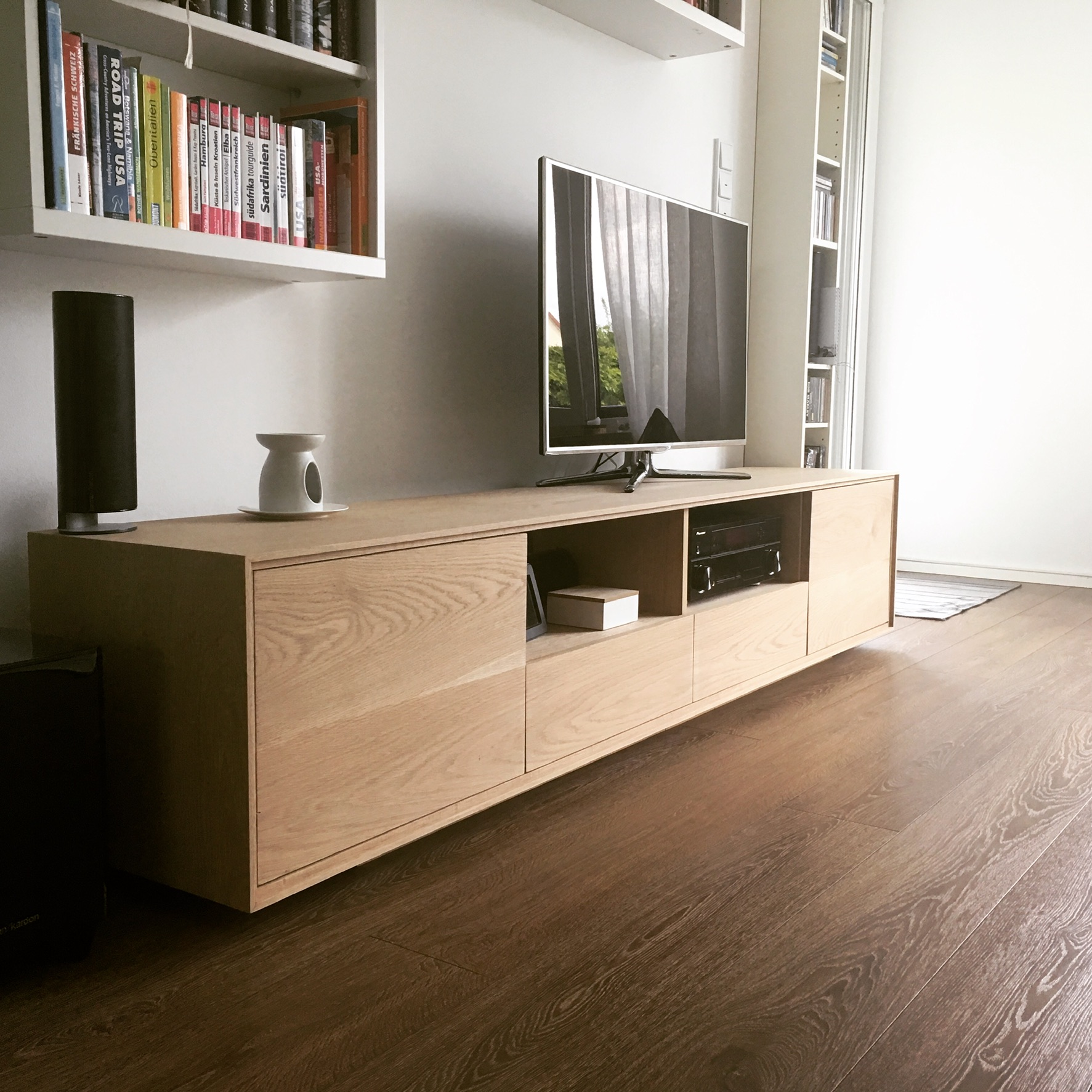 TV low-Board skandinavisches Design | HolzWerken